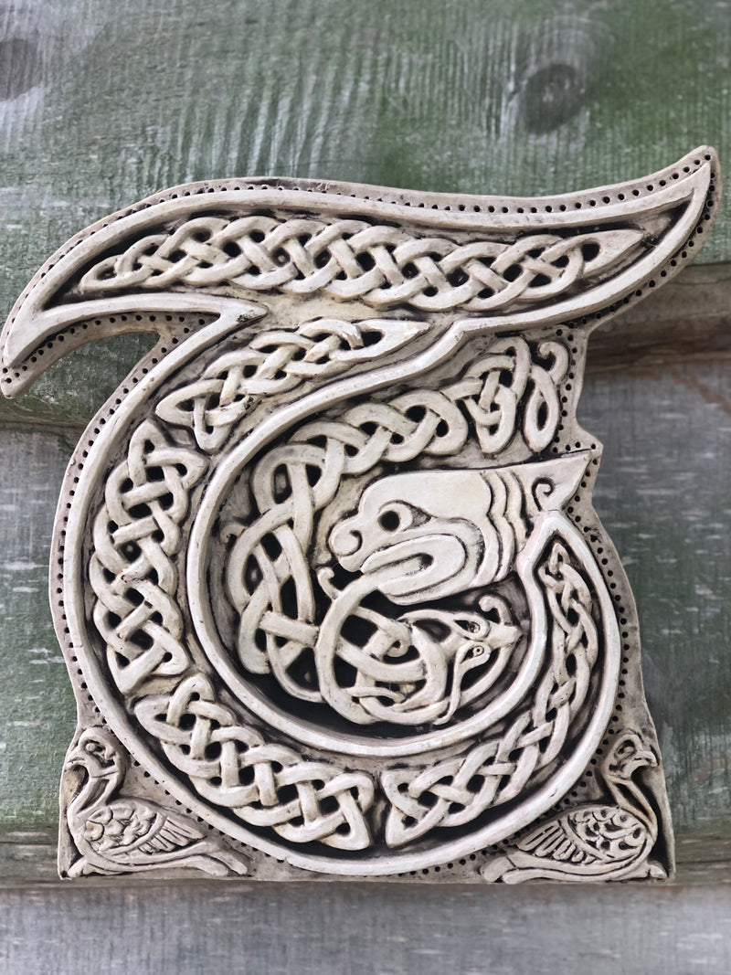 Ornate initials from ancient Irish manuscripts – Shiner Bluestem
